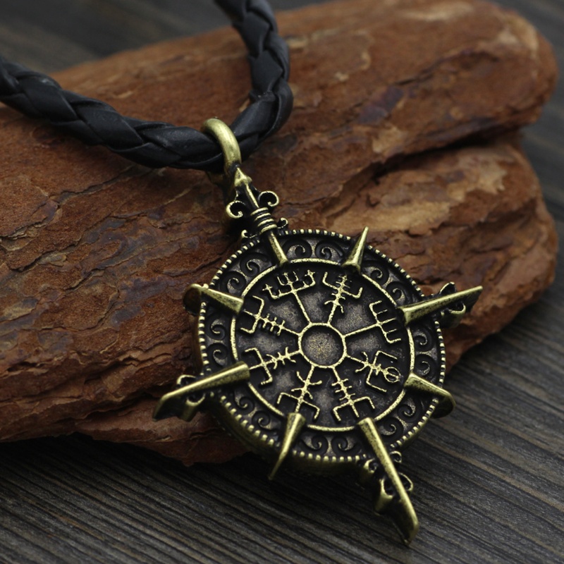 Collier viking Vegvisir boussole du destin • Univers Viking